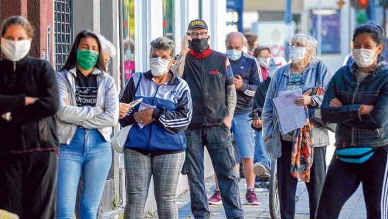 Atentos: El uso del barbijo vuelve a ser obligatorio en tres provincias ...